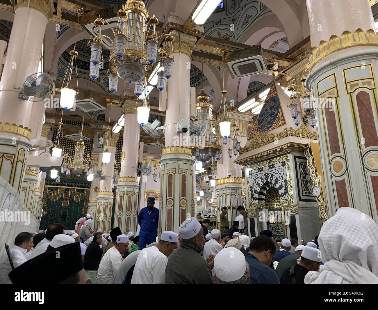 The grand mosque in mecca hi-res stock photography and images - Alamy