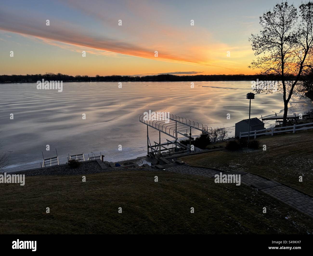 Frozen waves lake ice hi-res stock photography and images - Alamy