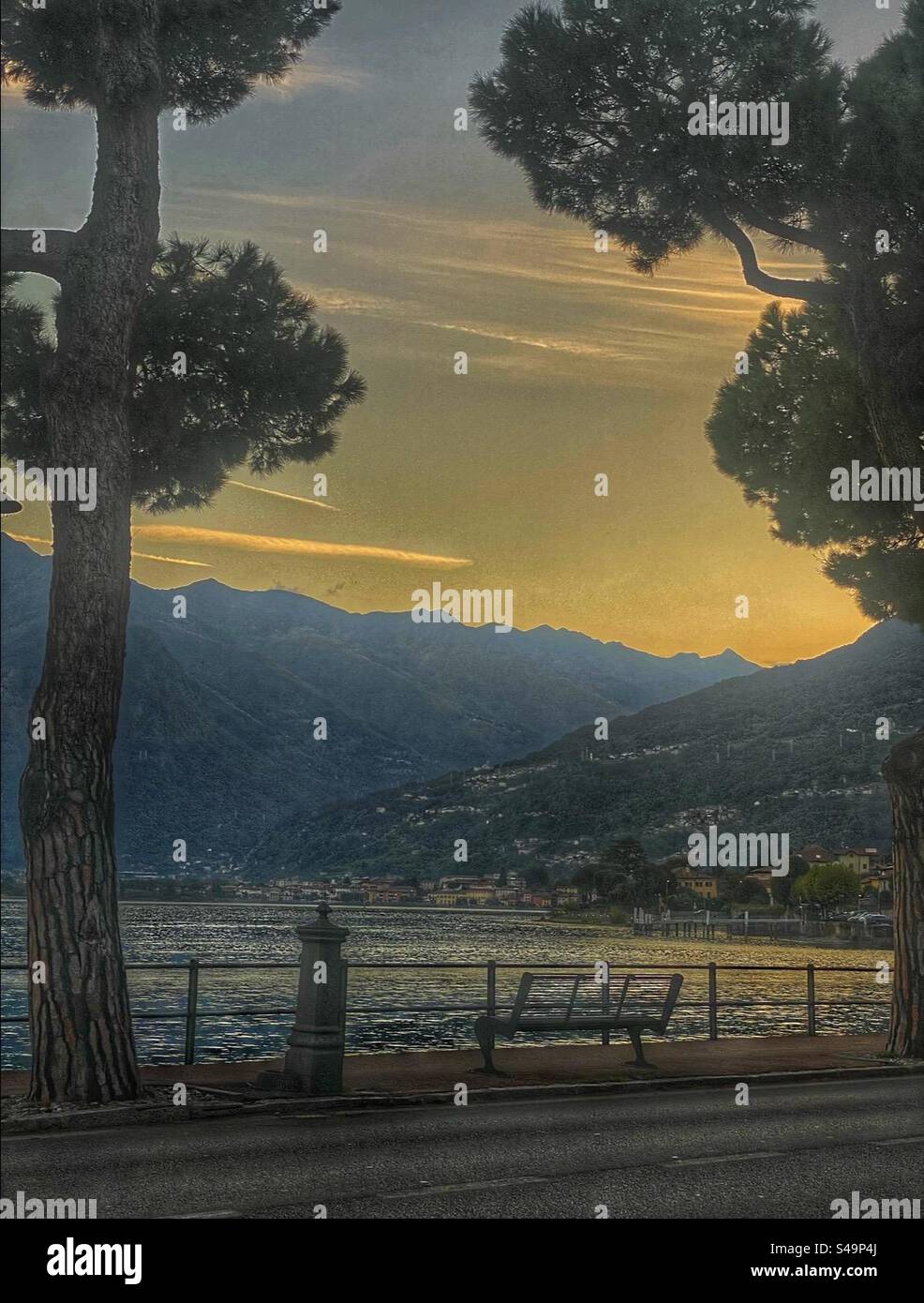 Lago lago lago lago acqua hi-res stock photography and images - Alamy