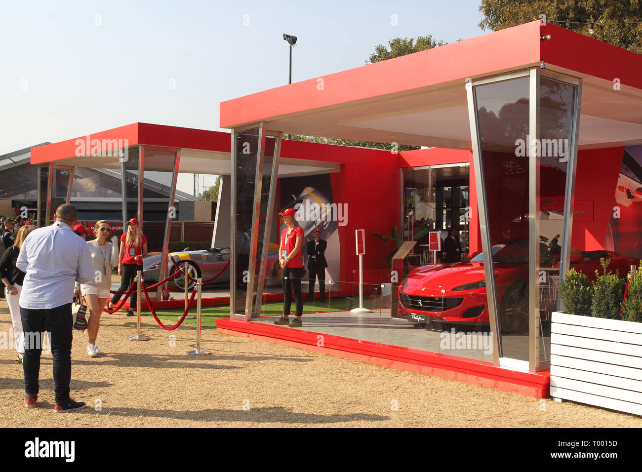 Circuito paddock hi-res stock photography and images - Alamy