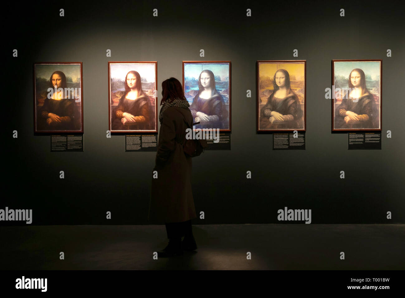 Athens, Greece. 15th Mar, 2019. A woman views the immersive exhibition ...