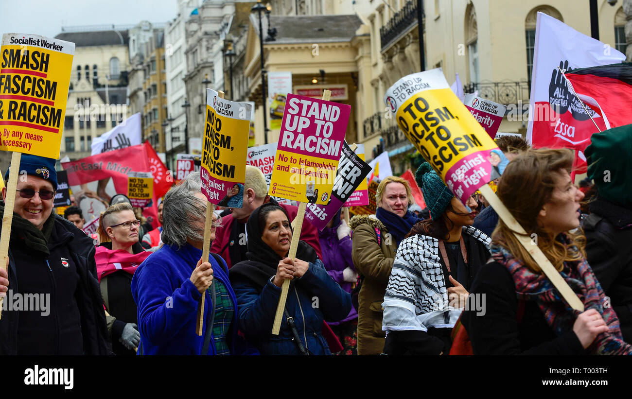 Stand up to islamophobia march hi-res stock photography and images - Alamy