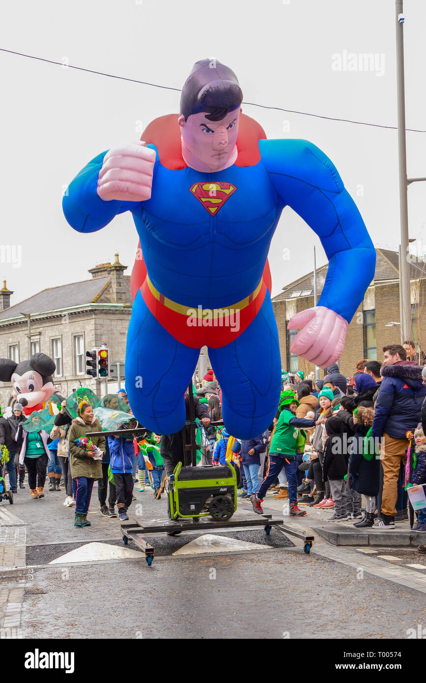 Athone town hi-res stock photography and images - Alamy