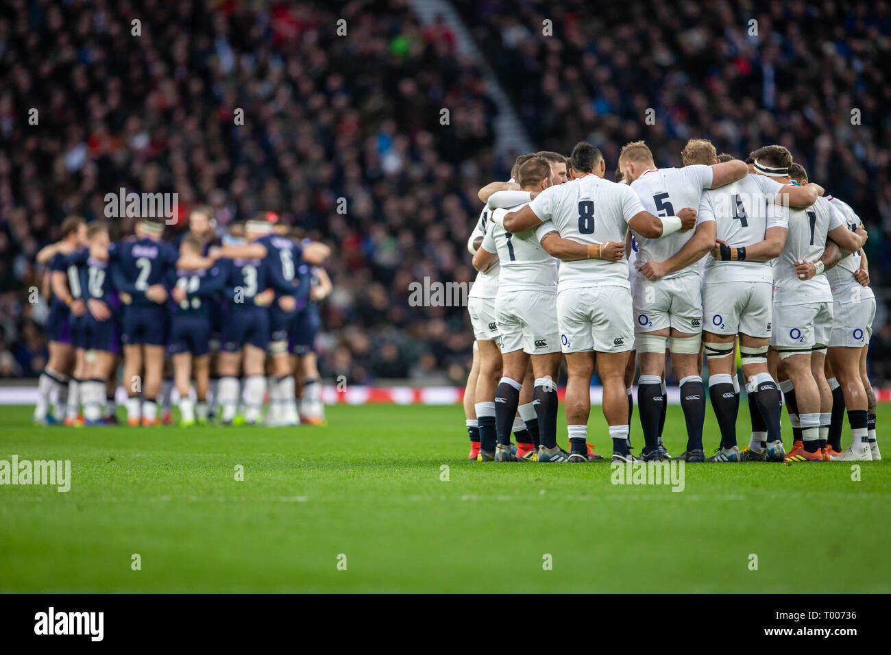 Scotland team huddle hi-res stock photography and images - Alamy