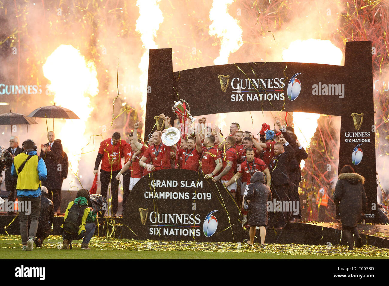 Welsh rugby trophy hi-res stock photography and images - Alamy