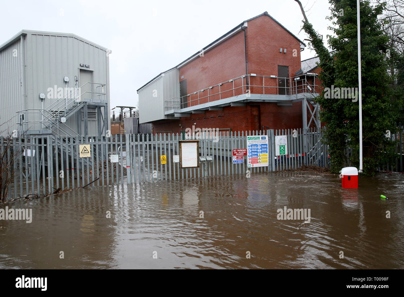 Rochdale, UK. 16th March 2019. The River Roche has burst it's banks ...