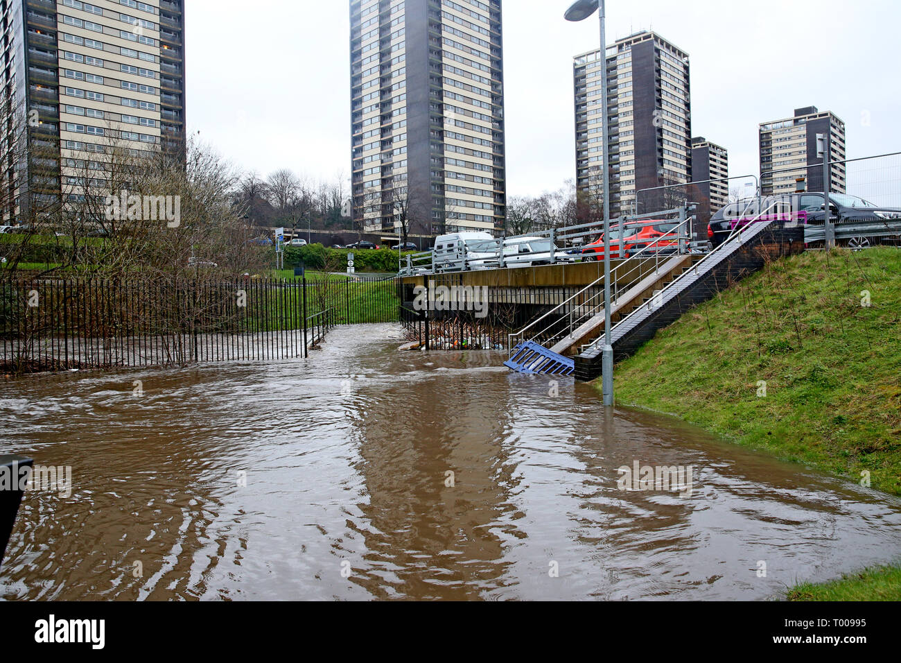 High rise flats rochdale hi-res stock photography and images - Alamy