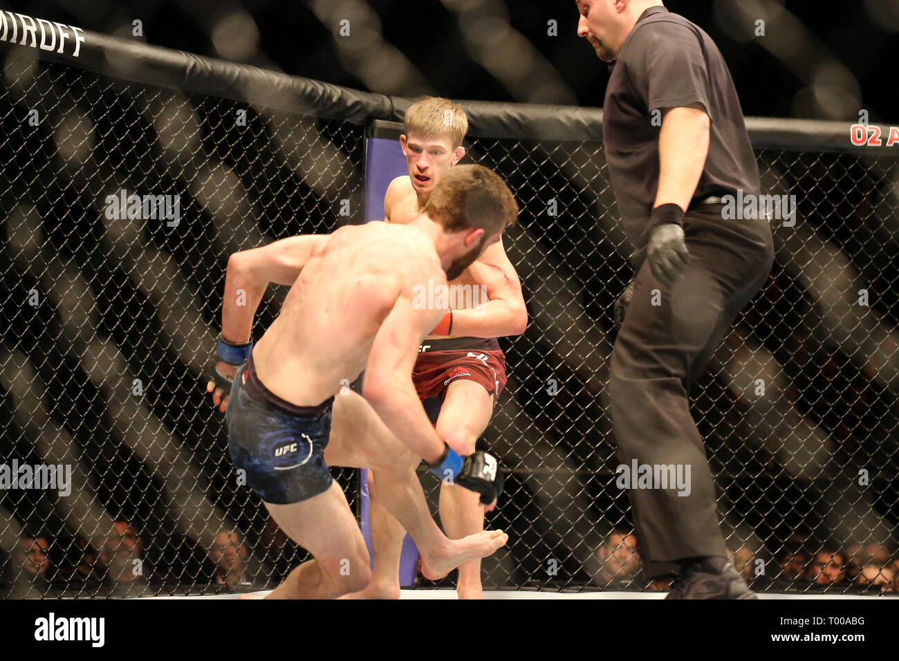 London, UK. 16th March 2019. Arnold Allen (Red Corner) defeats Jordan ...