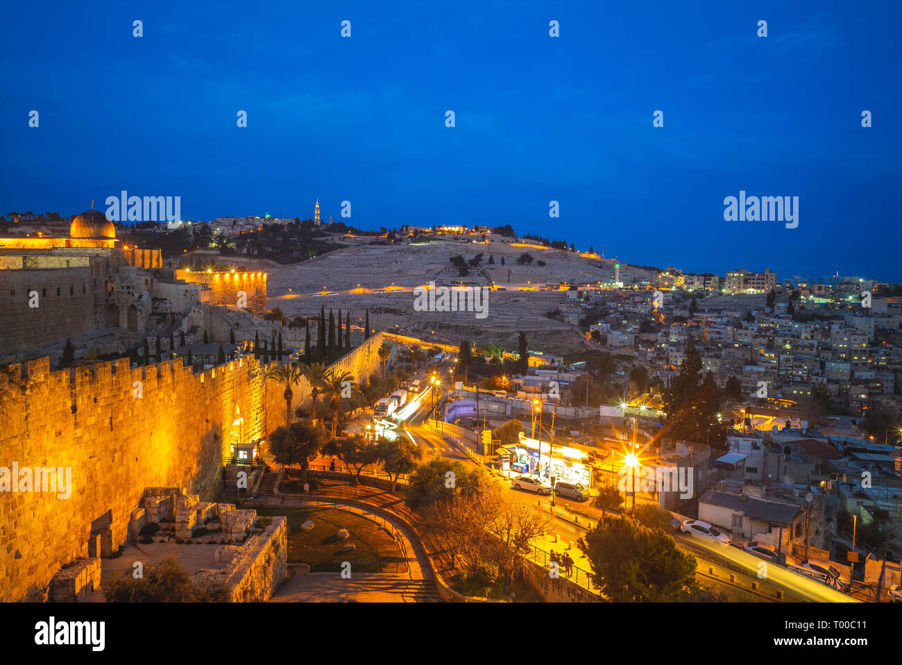 Old city of jerusalem skyline hi-res stock photography and images - Alamy