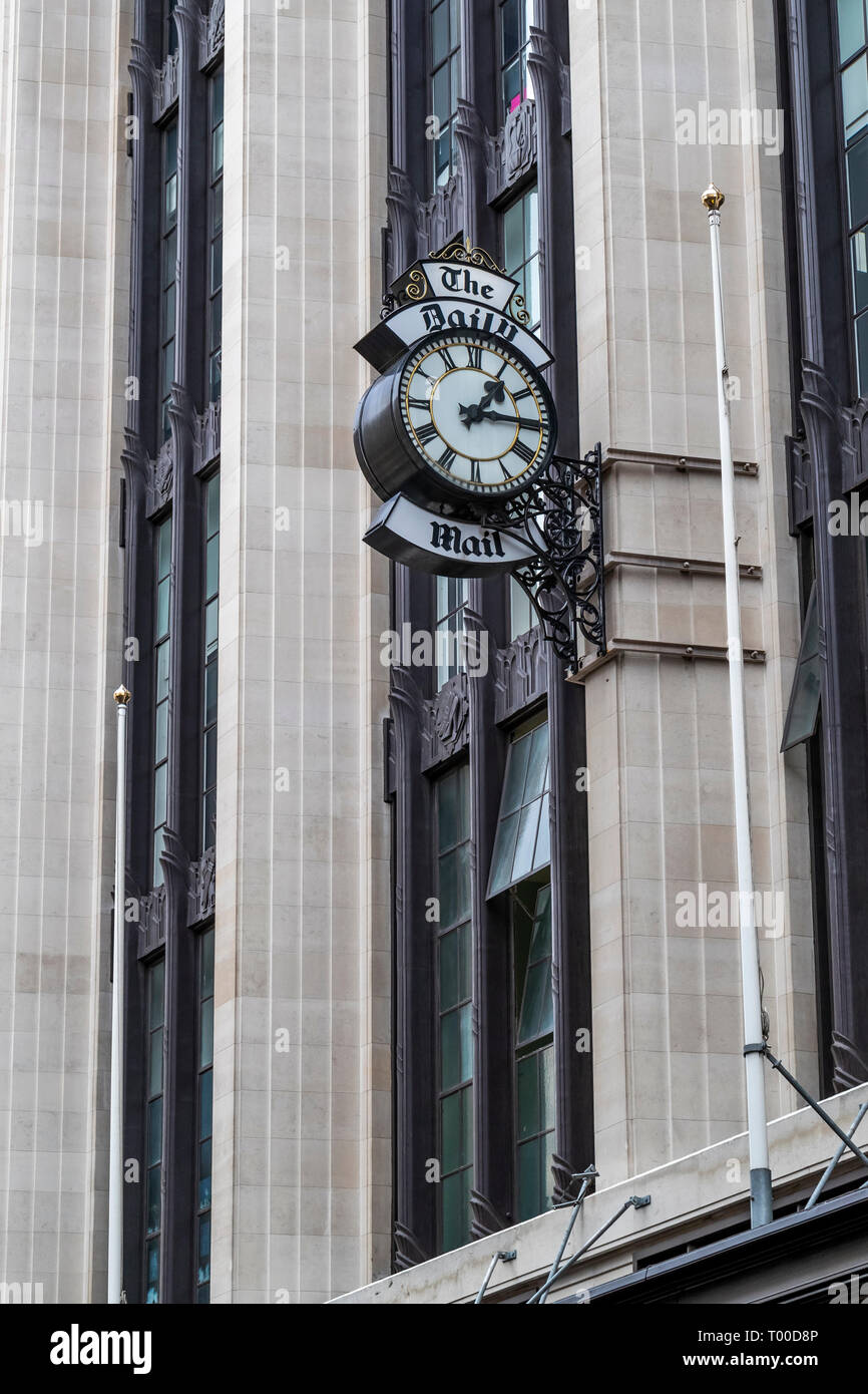 1pm clock hi-res stock photography and images - Alamy