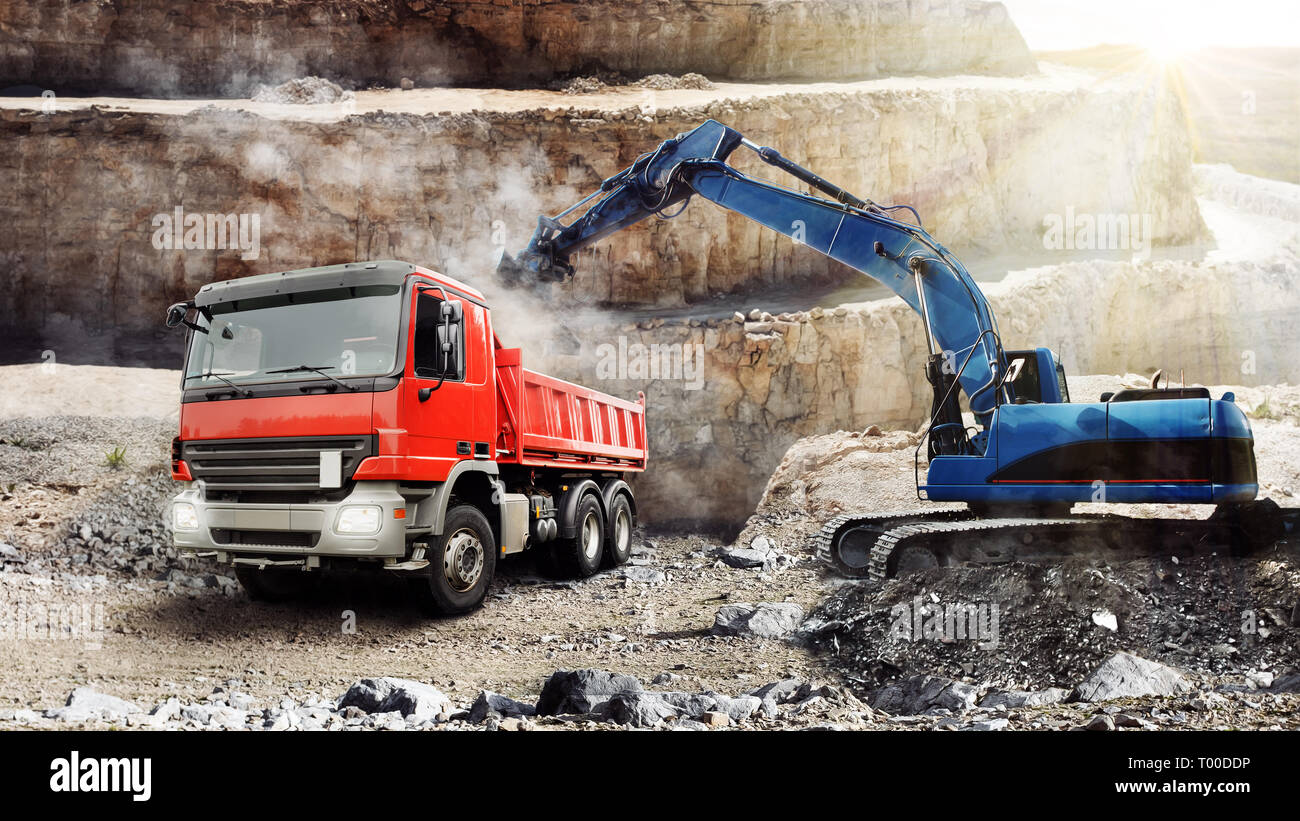 Excavator loading truck hi-res stock photography and images - Alamy