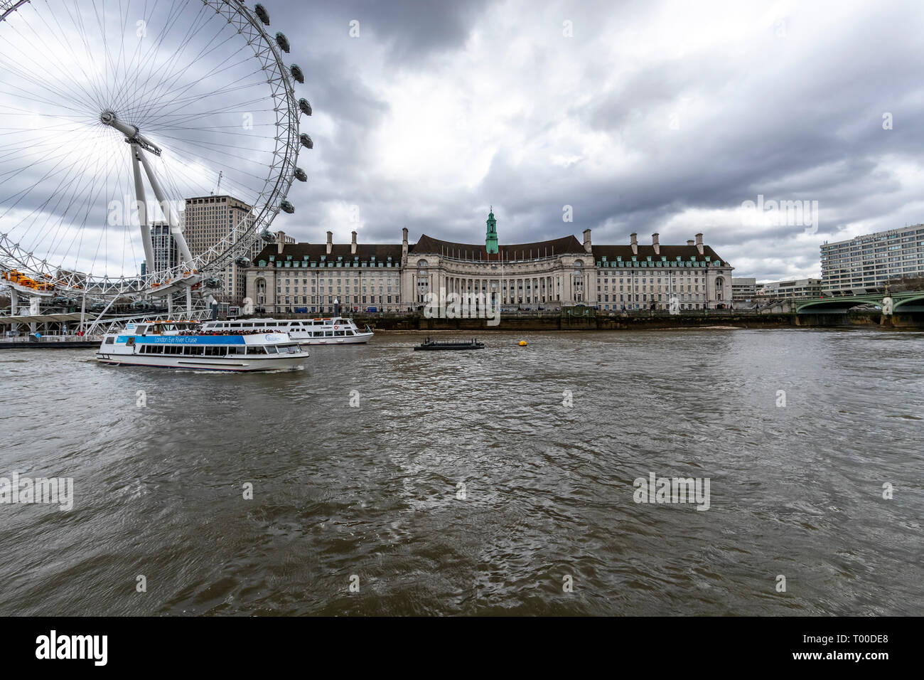 The London Eye on a grey London day Stock Photo - Alamy