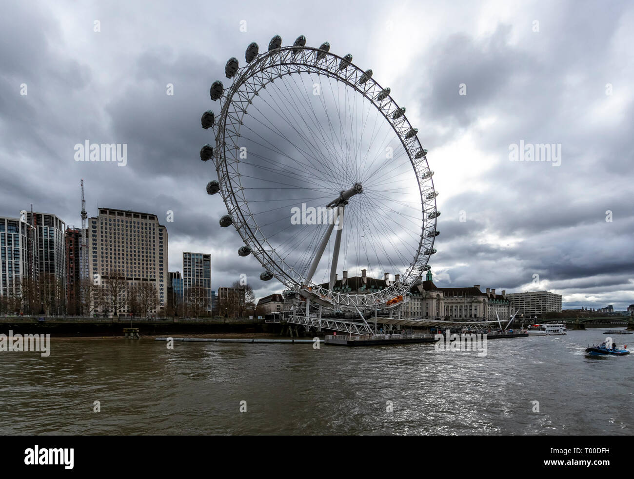 The London Eye on a grey London day Stock Photo - Alamy