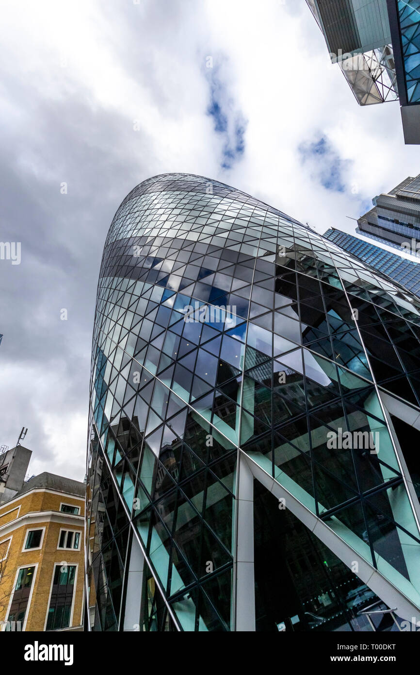 30 St Mary Axe (The Gherkin), 30 St Mary Axe, London EC3A Stock Photo ...
