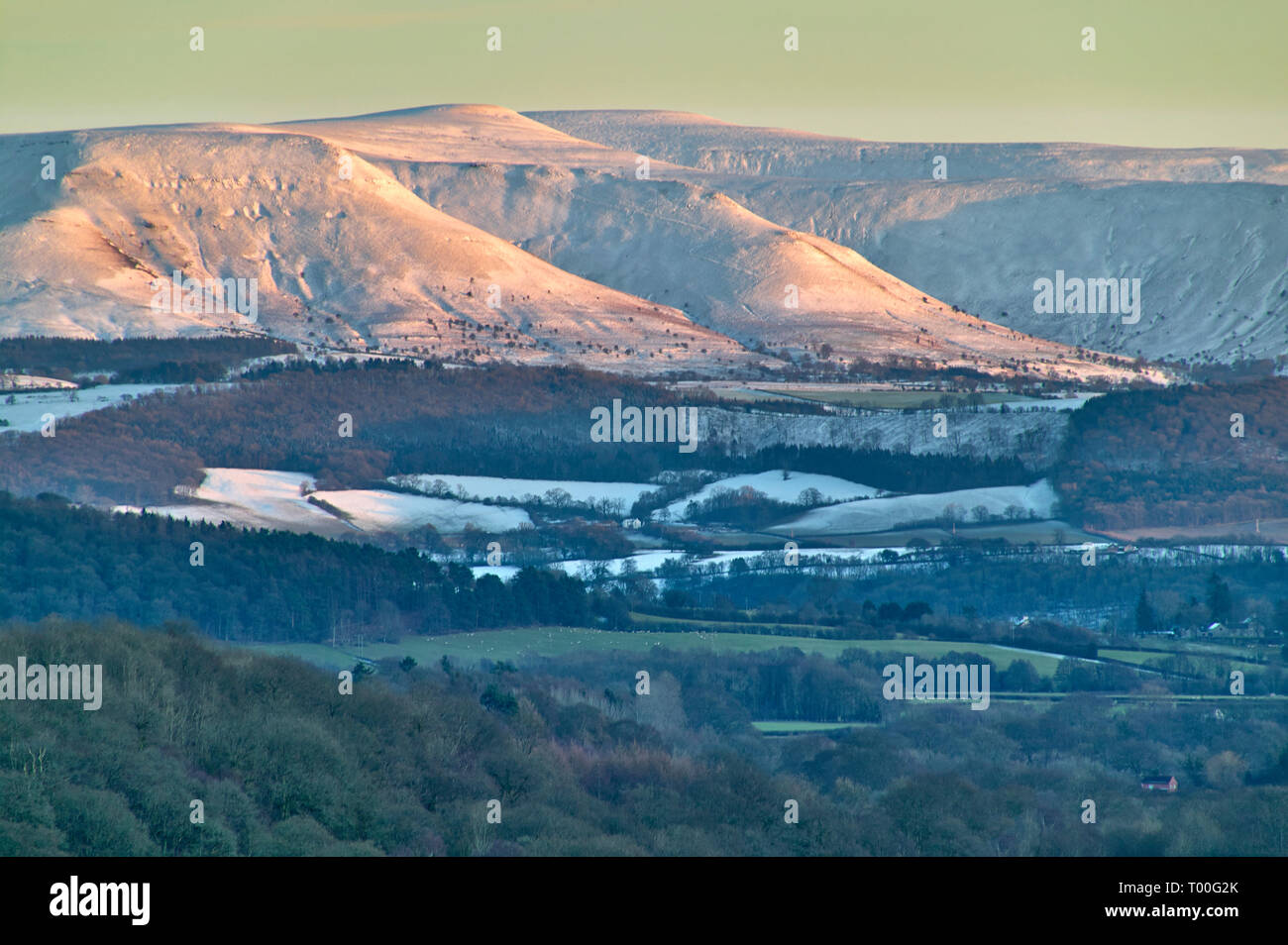 BLACK MOUNTAINS WALES SEEN FROM POWYS WINTER EVENING WITH SNOW ON THE ...
