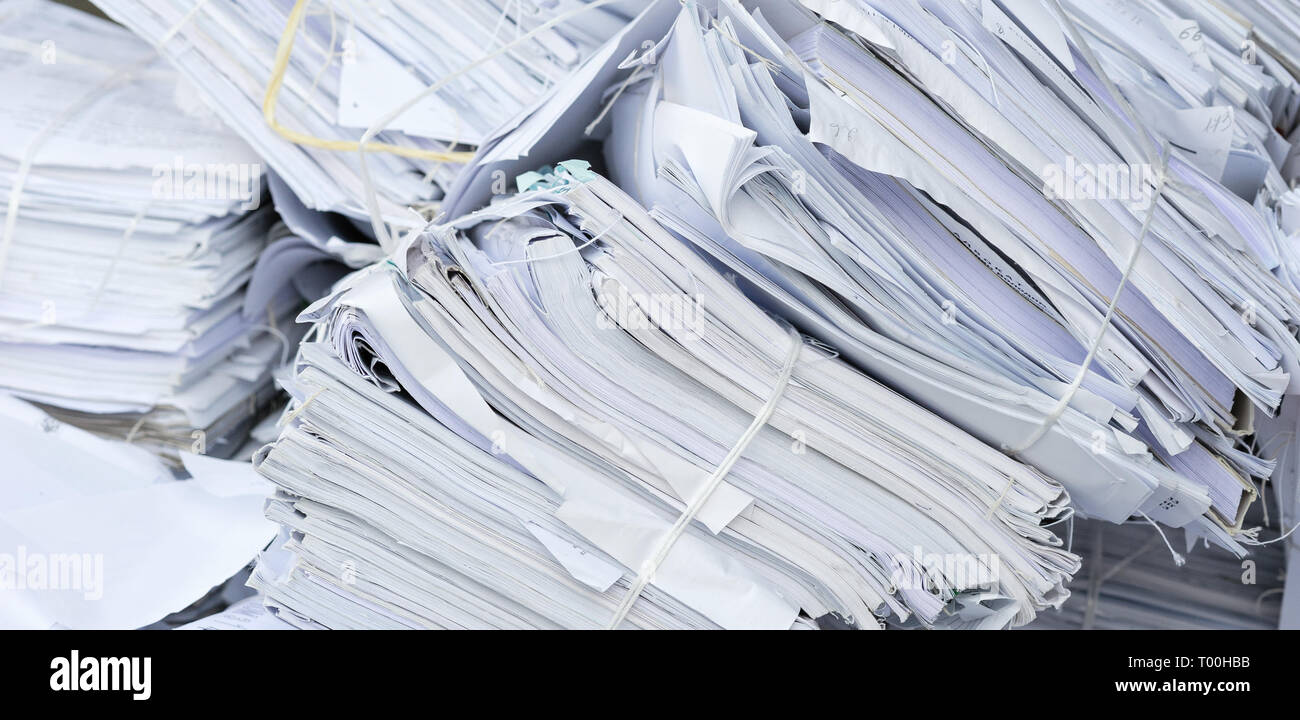 White Paper Collected for Recycling in the PET Factory Stock Photo - Alamy