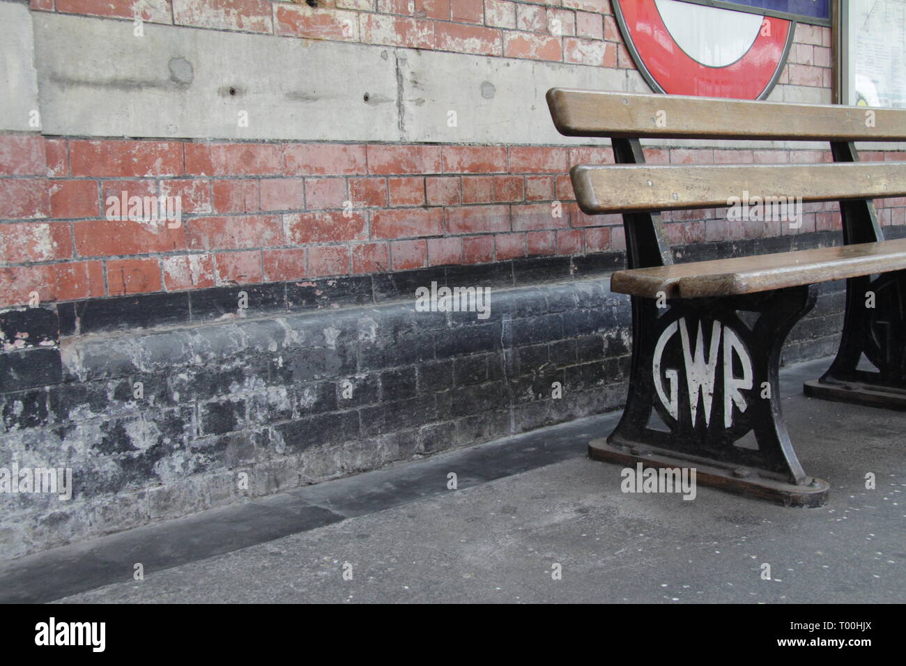 Bench in Hammersmith Tube Station with Great Western Railway Logo Stock ...