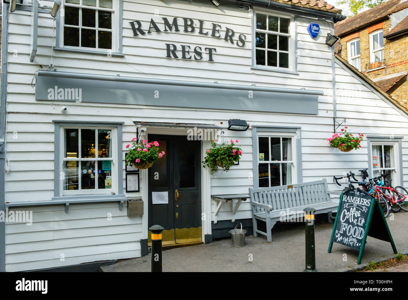 Chislehurst town sign hi-res stock photography and images - Alamy