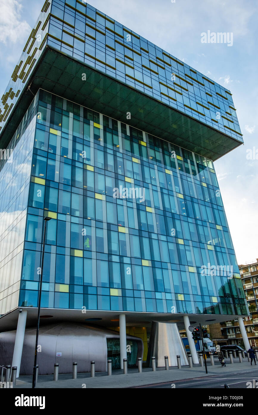 Palestra house office building hi-res stock photography and images - Alamy