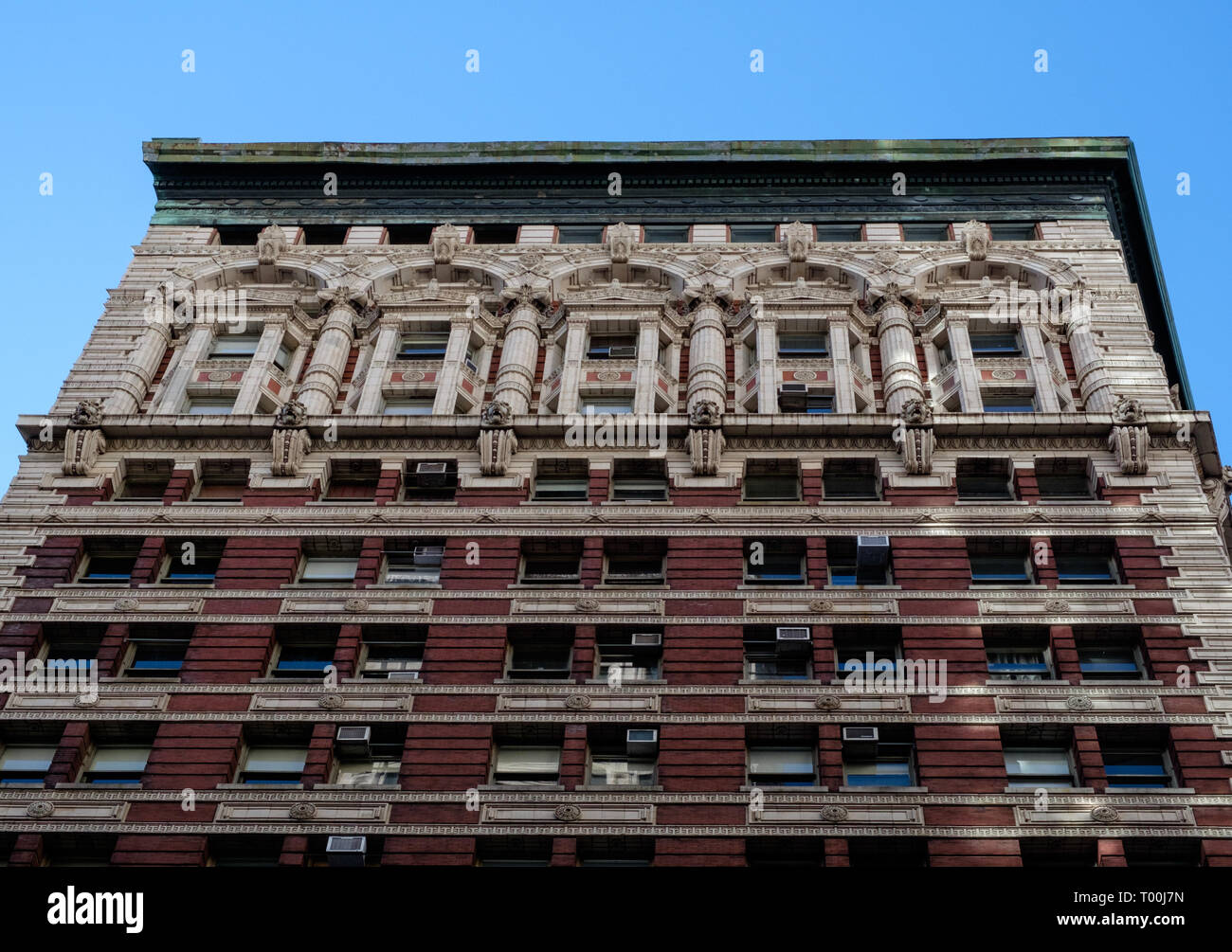 St james buidling hi-res stock photography and images - Alamy