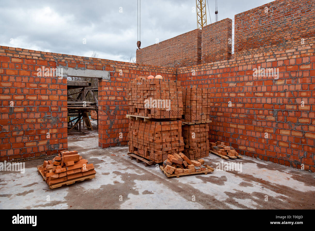 Brick Building Construction How Clay Is Used In Prefab Construction