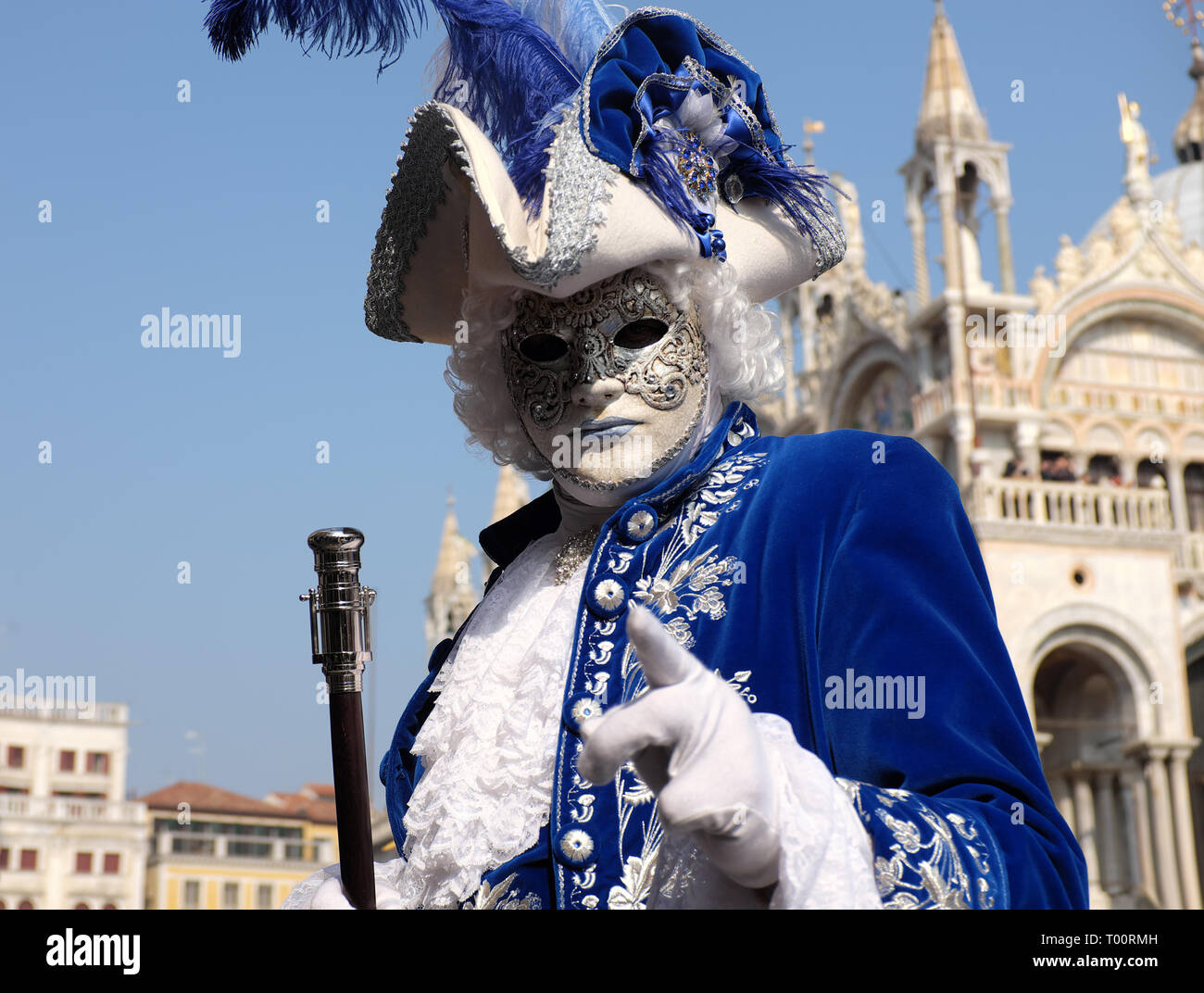 Venetian mask male masquerade mask hi-res stock photography and images ...