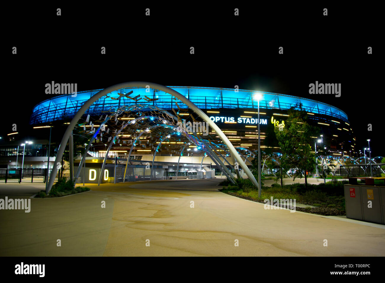 Perth stadium hi-res stock photography and images - Alamy