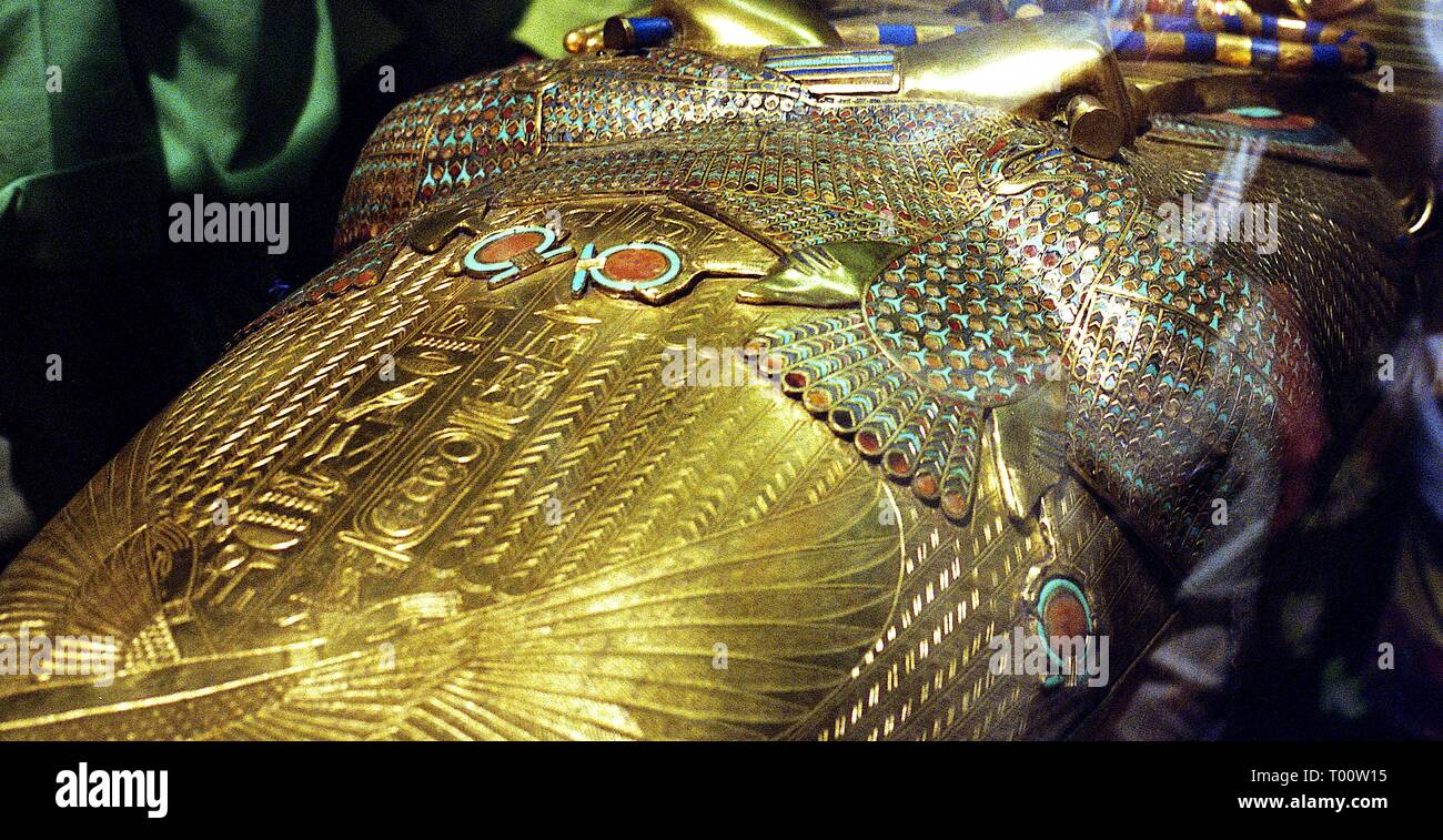 Tutankhamun coffin cairo hi-res stock photography and images - Alamy