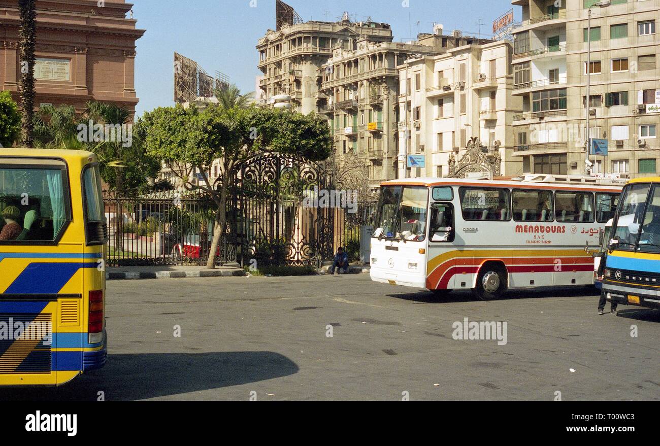 Outside Cairo Museum, Egypt 1998 Stock Photo - Alamy