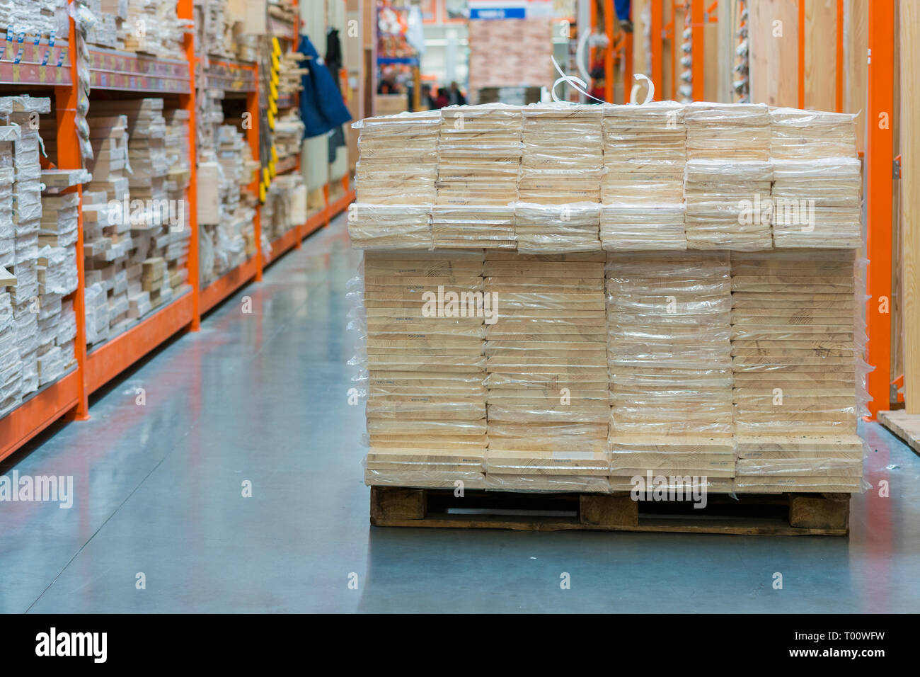 Lumber racks hi-res stock photography and images - Alamy