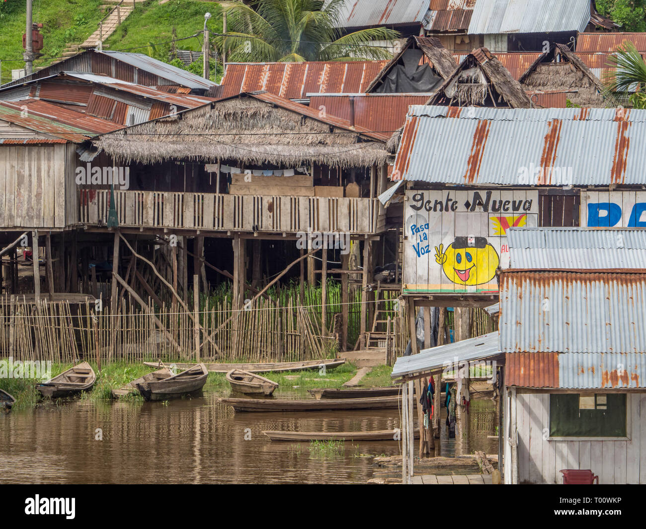 House on the slits hi-res stock photography and images - Alamy