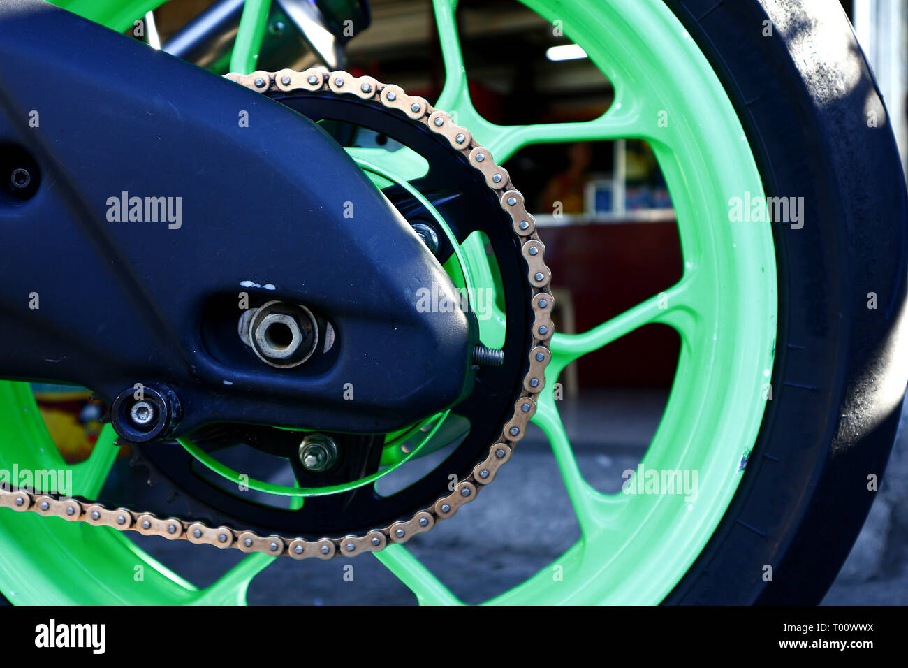 Hub plate hi-res stock photography and images - Alamy