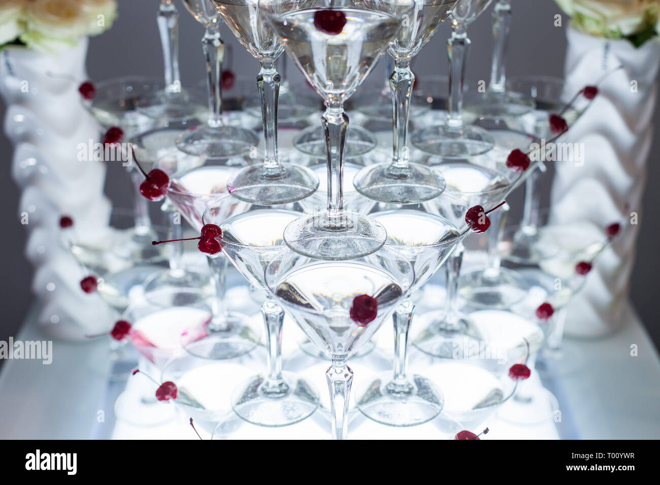Martini glass pyramid wedding reception hi-res stock photography and ...