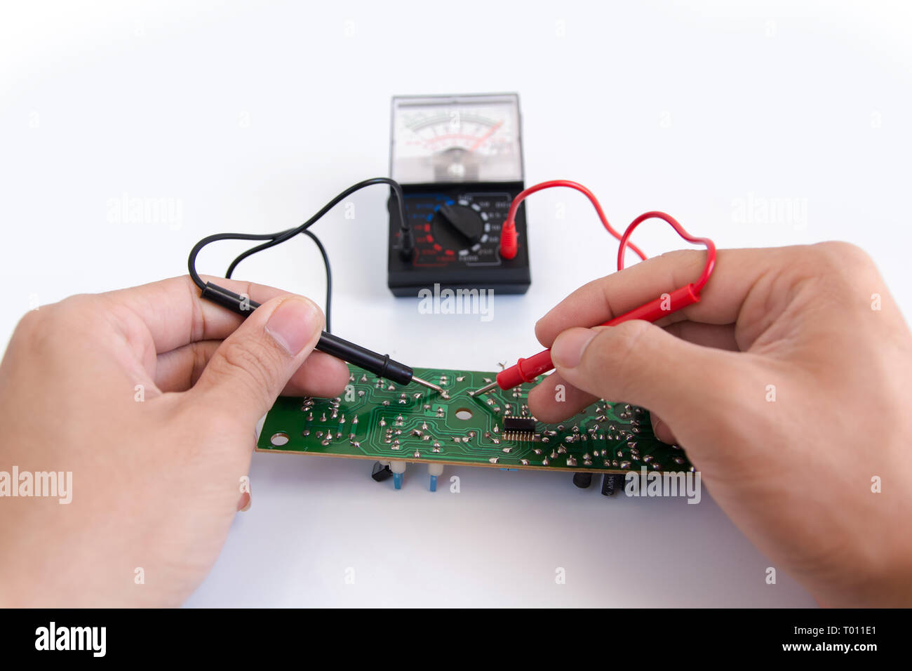 Red and black multimeter probes hi-res stock photography and images - Alamy