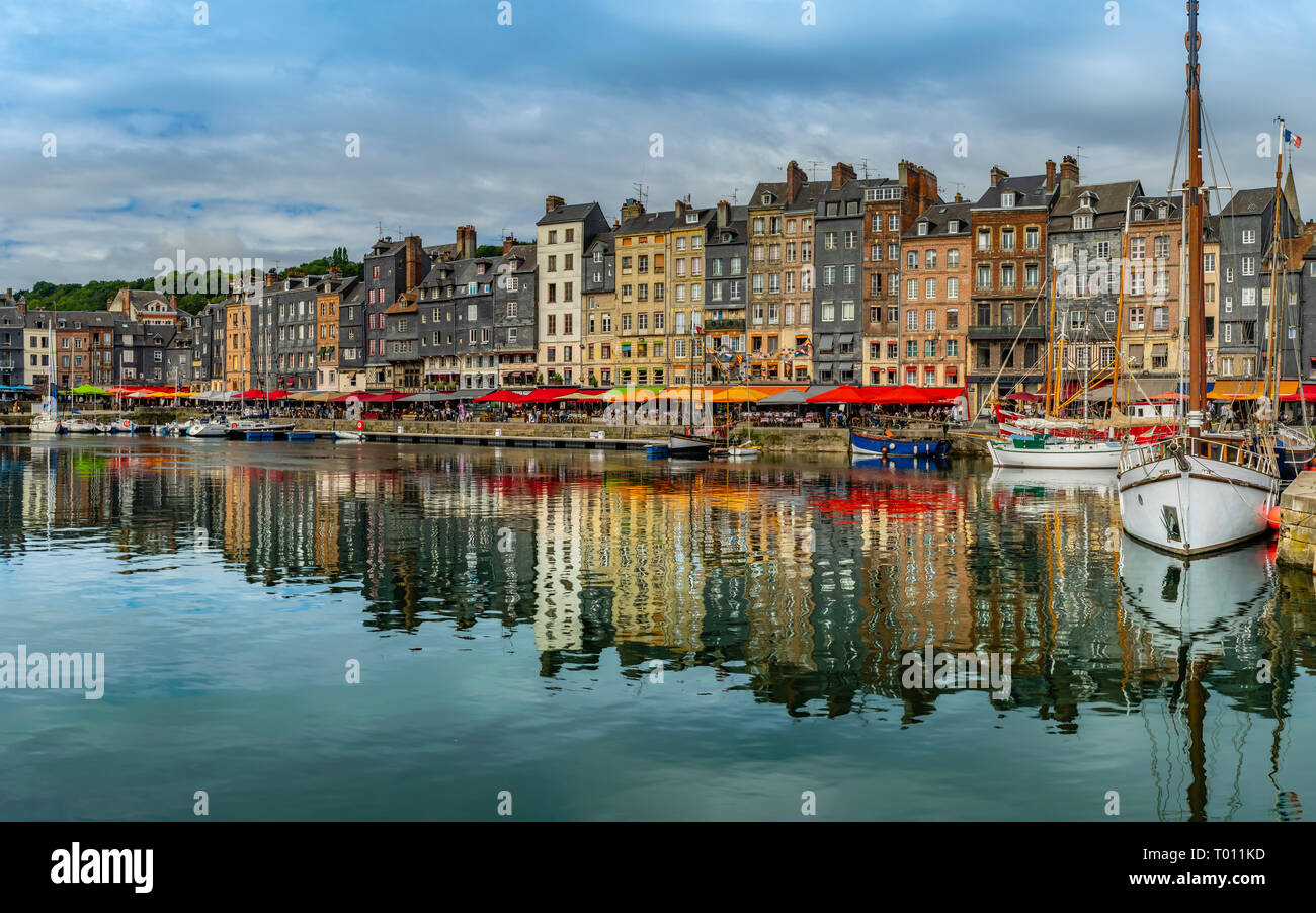 Europe france normandy honfleur le hi-res stock photography and images ...