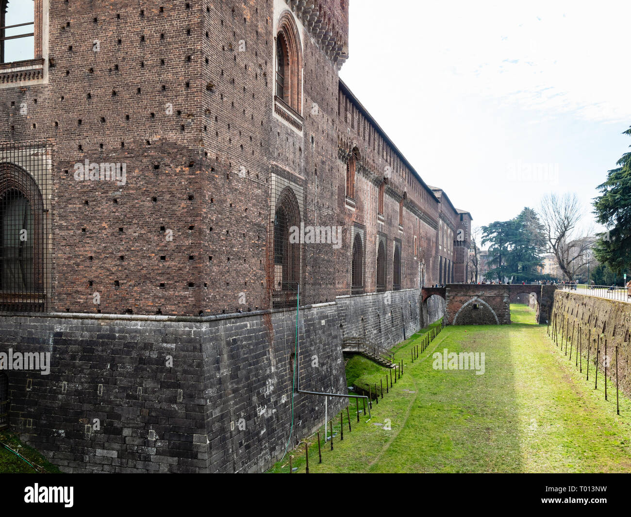 Travel to Italy - view of Outer fortified wall Ghirlanda (Garland ...