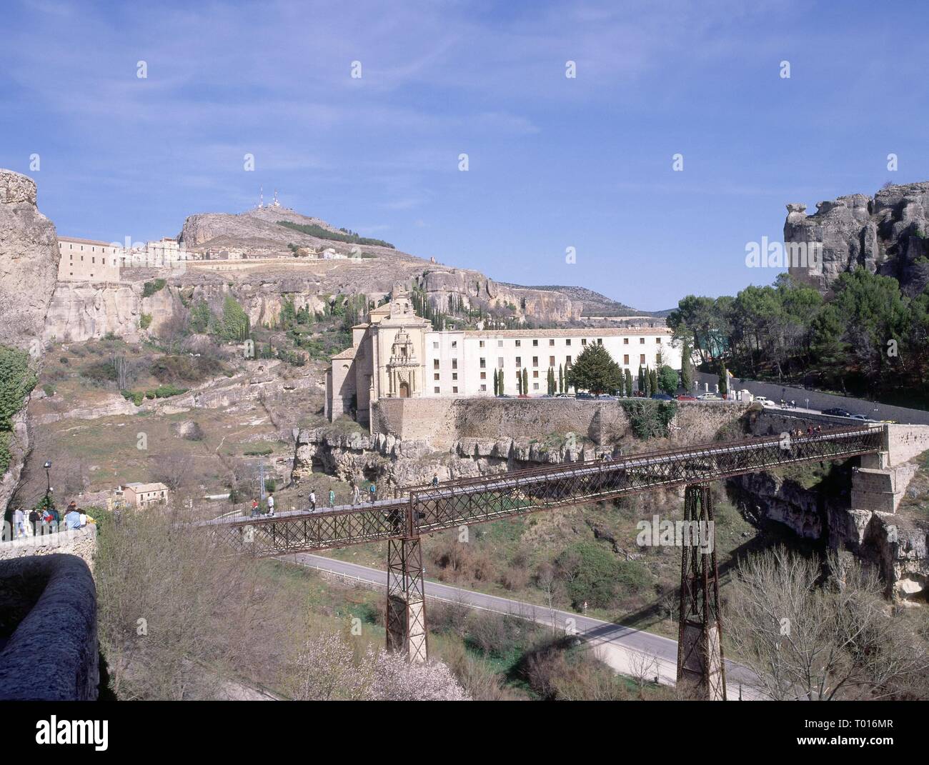 PUENTE DE SAN PABLO SOBRE LA HOZ DEL HUECAR - IGLESIA DE SAN PABLO AL ...