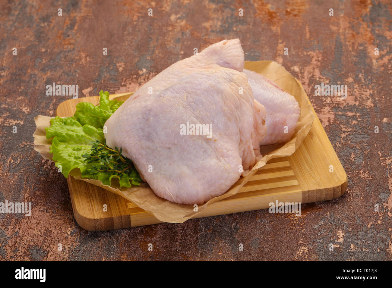 Chicken hips hi-res stock photography and images - Alamy