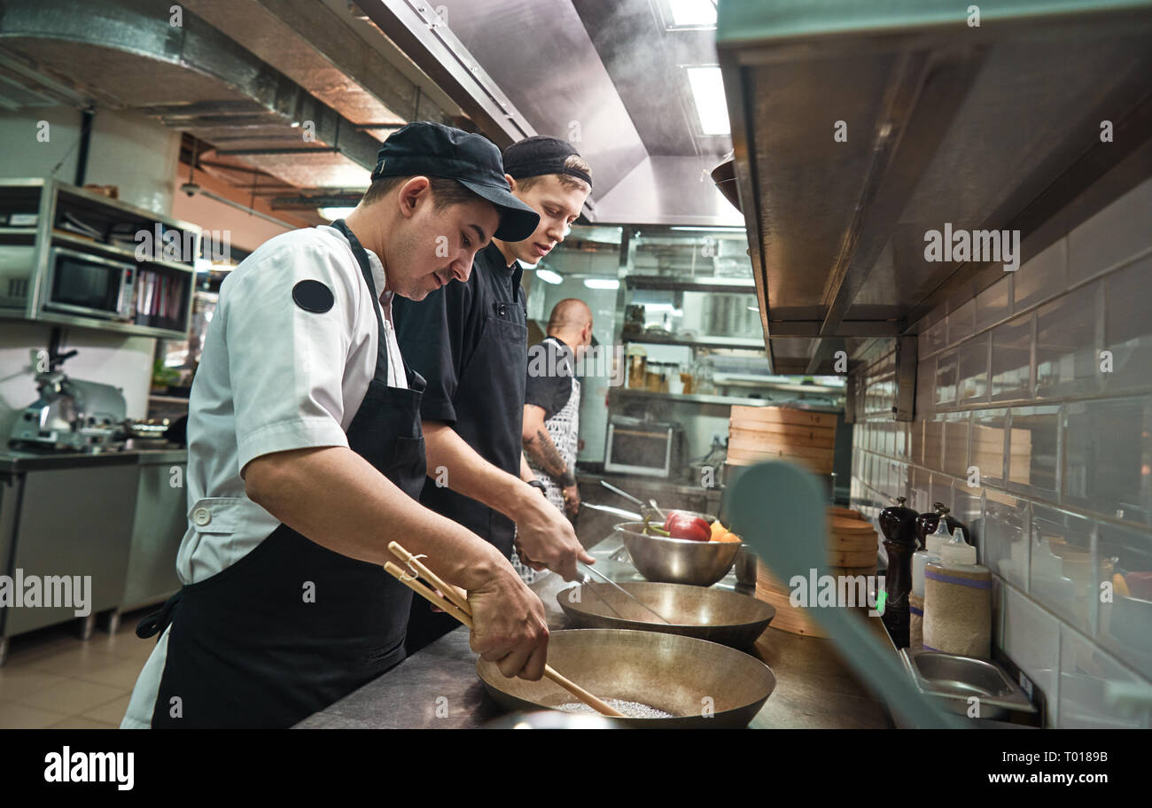 Professional cooking class hi-res stock photography and images - Alamy
