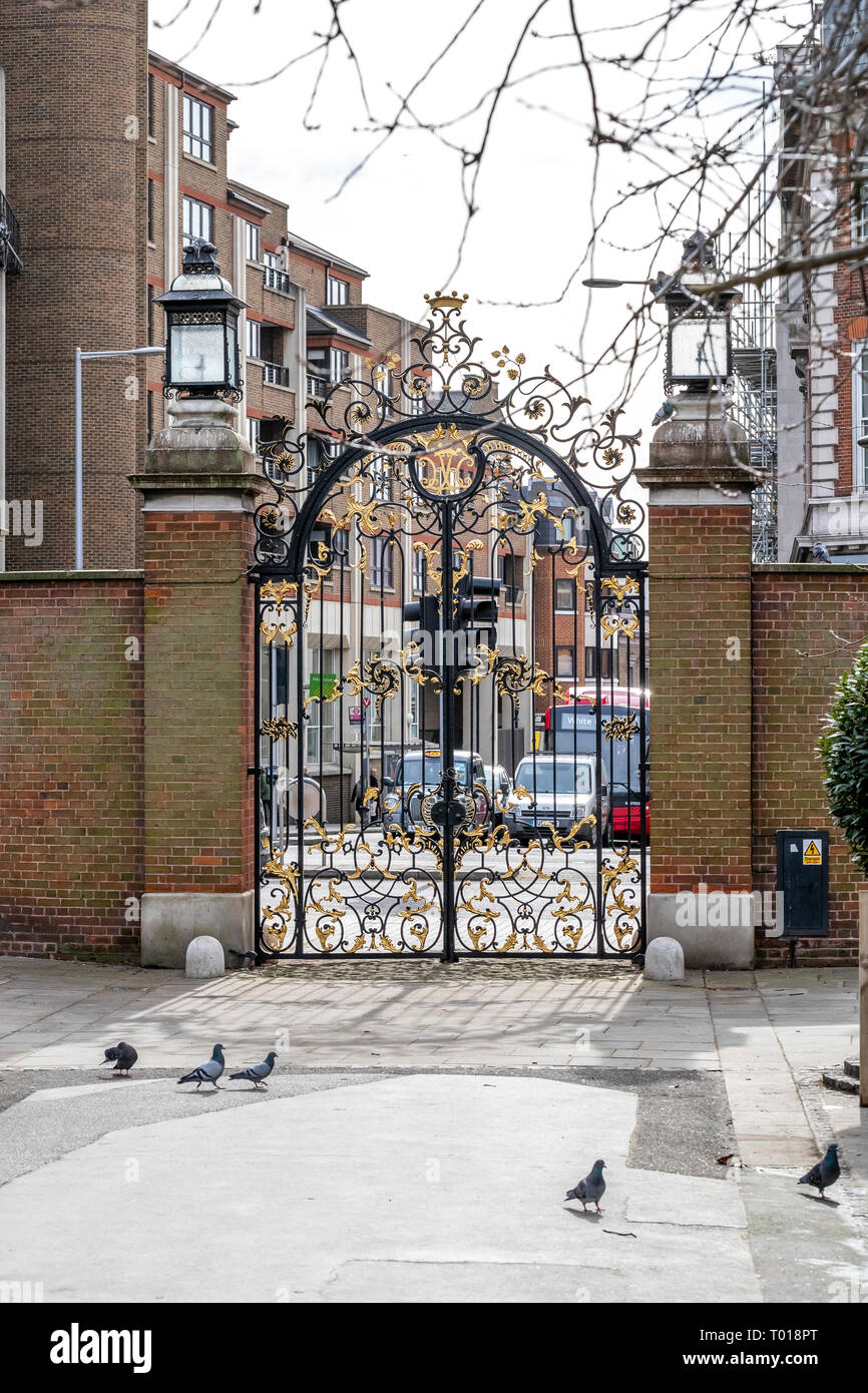 Ornamental gate entrance to Holland Park, Kensington High St ...