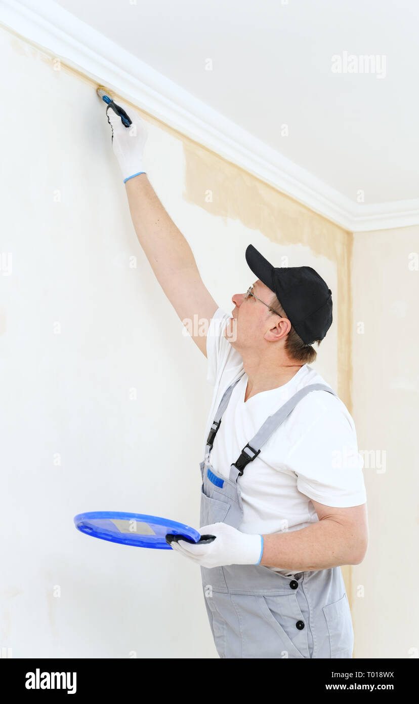 Professional painter using brush hi-res stock photography and images ...