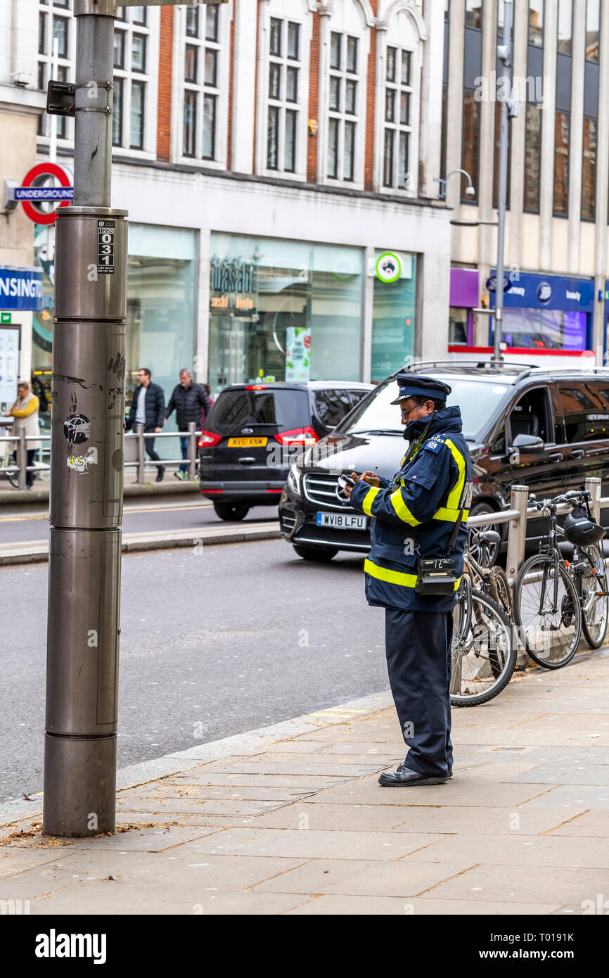 Traffic warden wardens london hi-res stock photography and images - Alamy