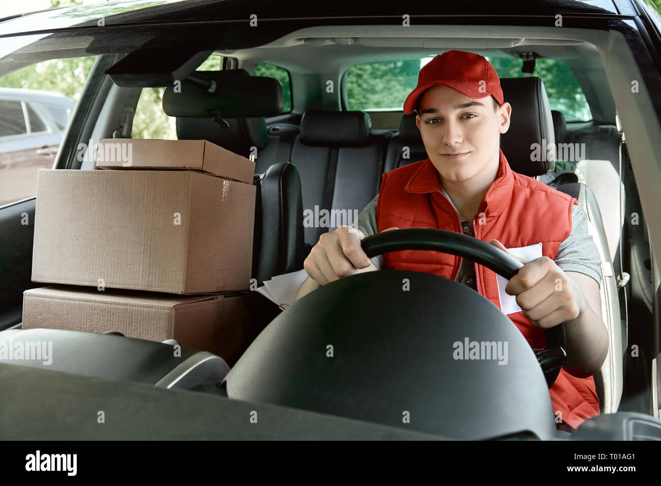 New car delivery service hi-res stock photography and images - Alamy