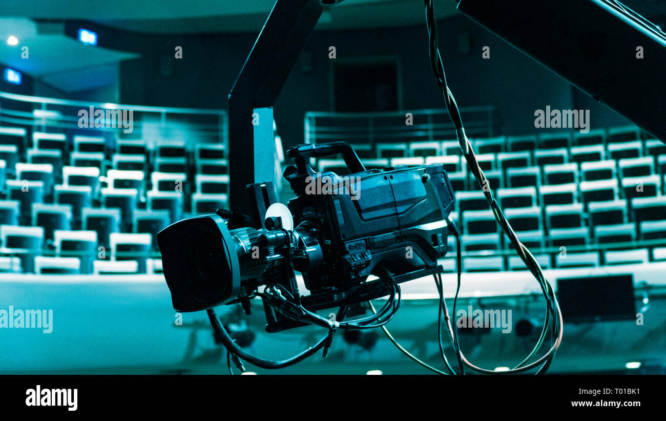 Tv and film studio hi-res stock photography and images - Alamy