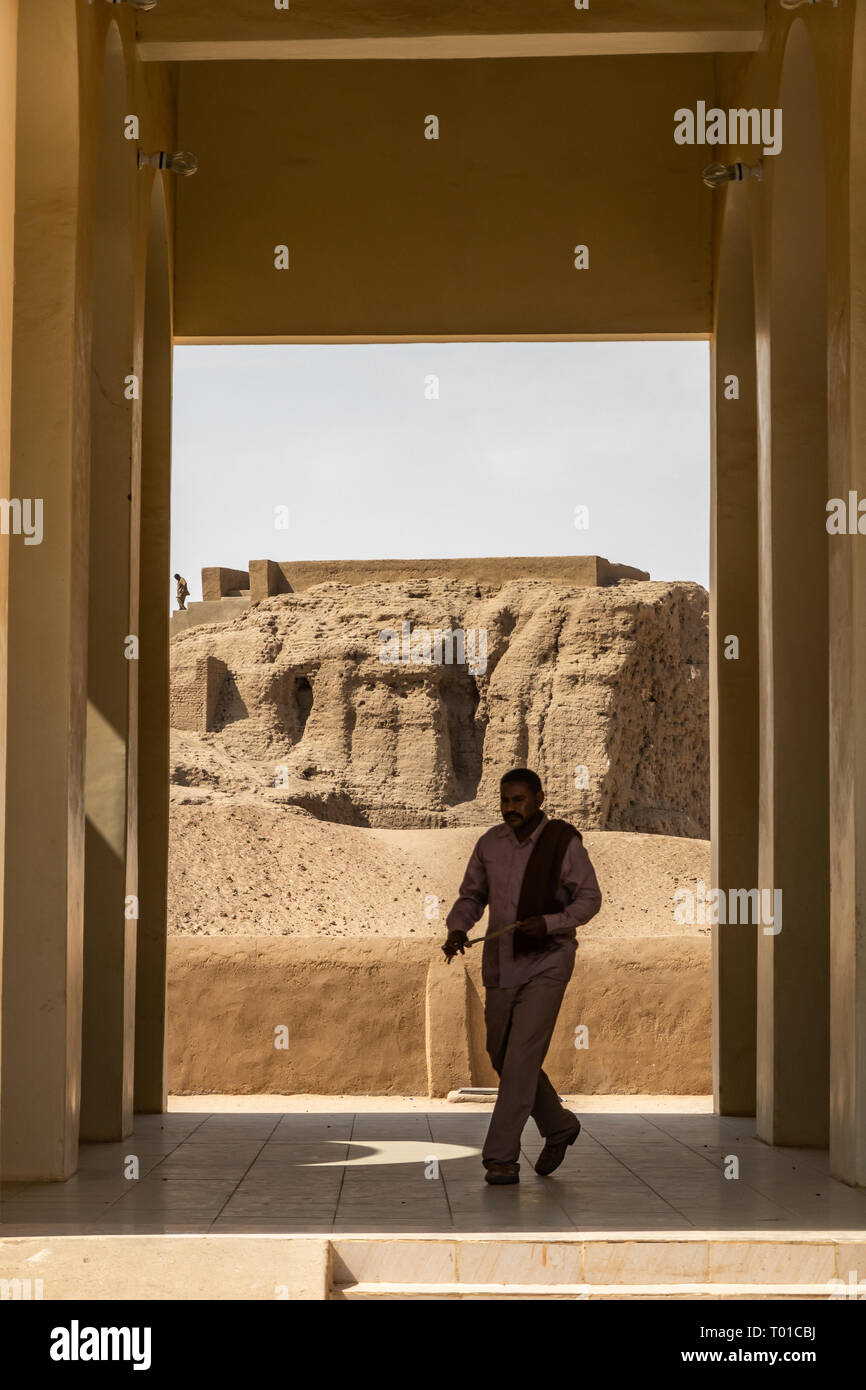 Temple of kerma hi-res stock photography and images - Alamy