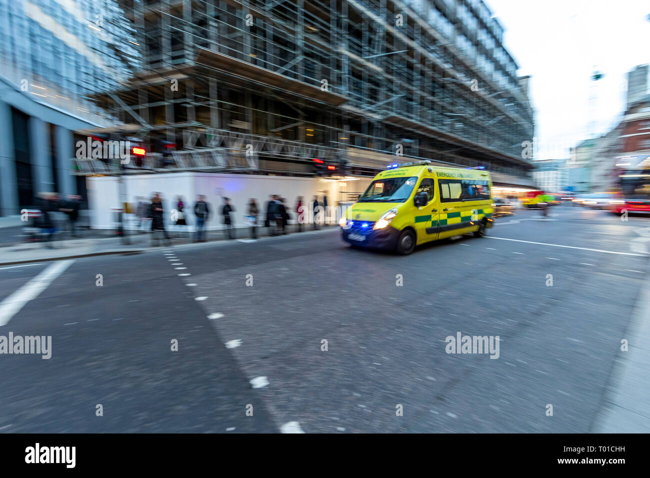 Thames ambulance service hi-res stock photography and images - Alamy