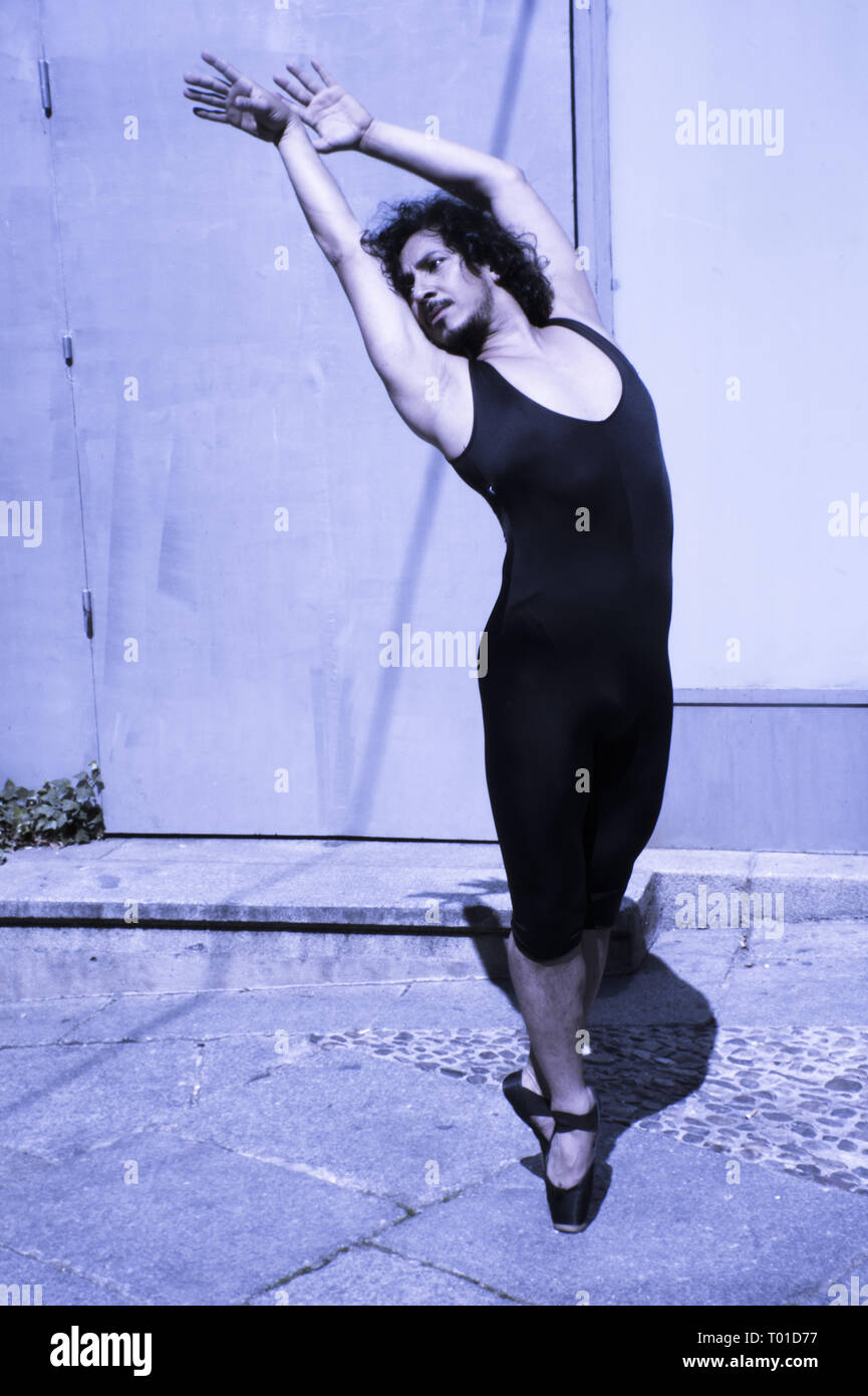 Ballet dancer man with black mallot and ballet tips Stock Photo - Alamy