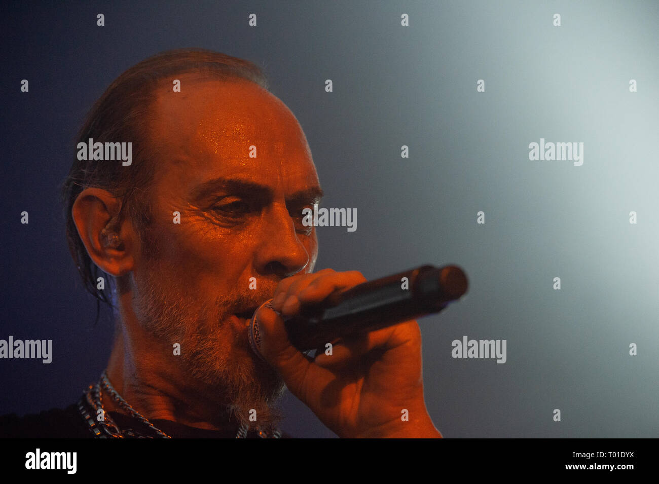Peter murphy bauhaus 80s hi-res stock photography and images - Alamy