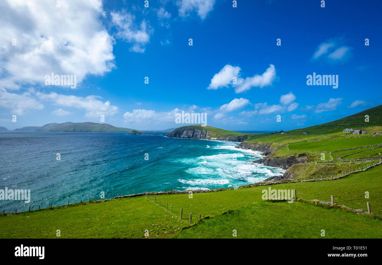Coumeenoole Beach at the Slea Head Drive Stock Photo - Alamy