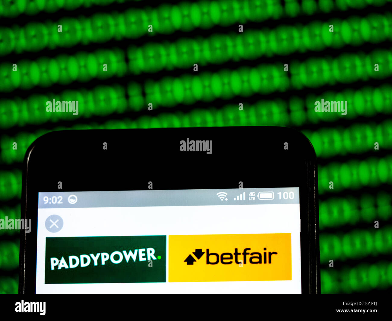 Paddy power logo hi-res stock photography and images - Alamy